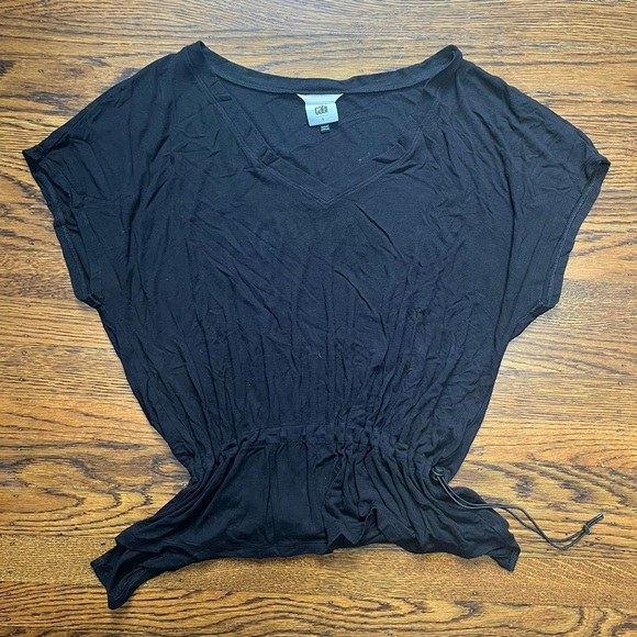 CAbi | Tops | 55 Must Bundle Cabi Black Cinched Waist Vneck Tee | Poshmark